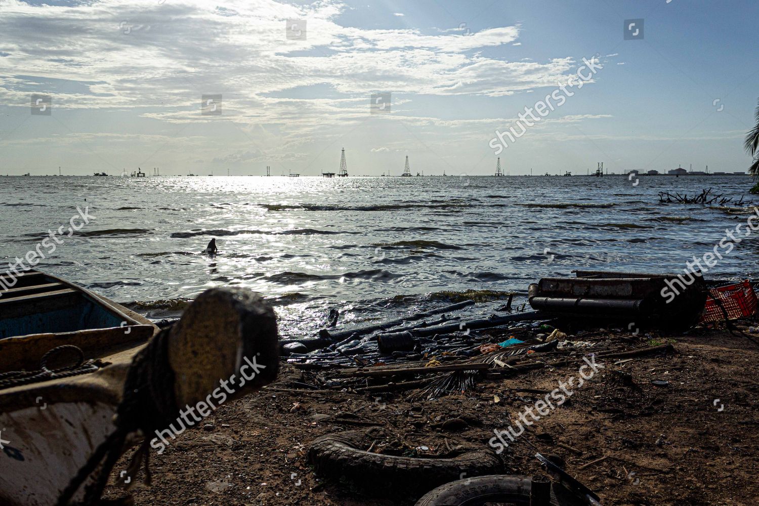 Picture Contamination Due Oil Leak Maracaibo Editorial Stock Photo ...
