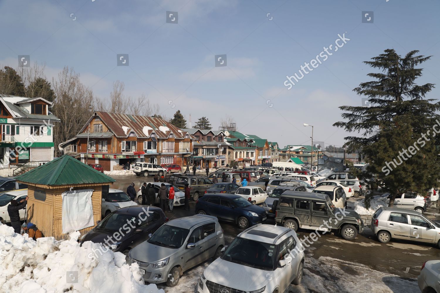 Vehicles Hotels Seen Tangmarg Baramulla Jammu Editorial Stock Photo ...