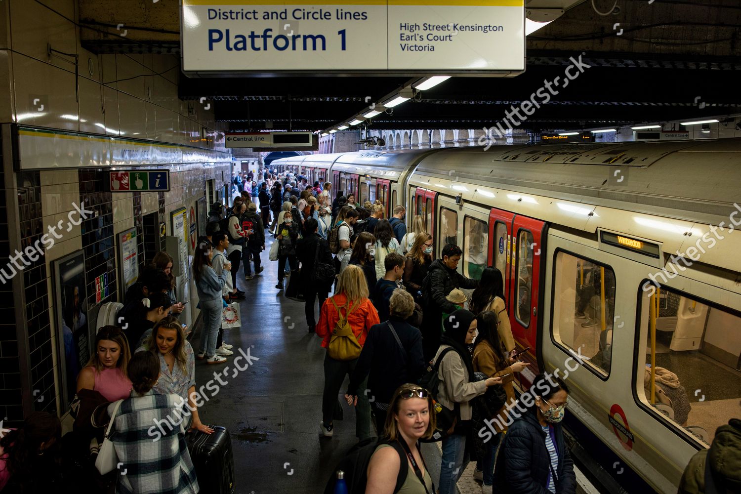 View Busy London Underground Station Peak Editorial Stock Photo - Stock ...