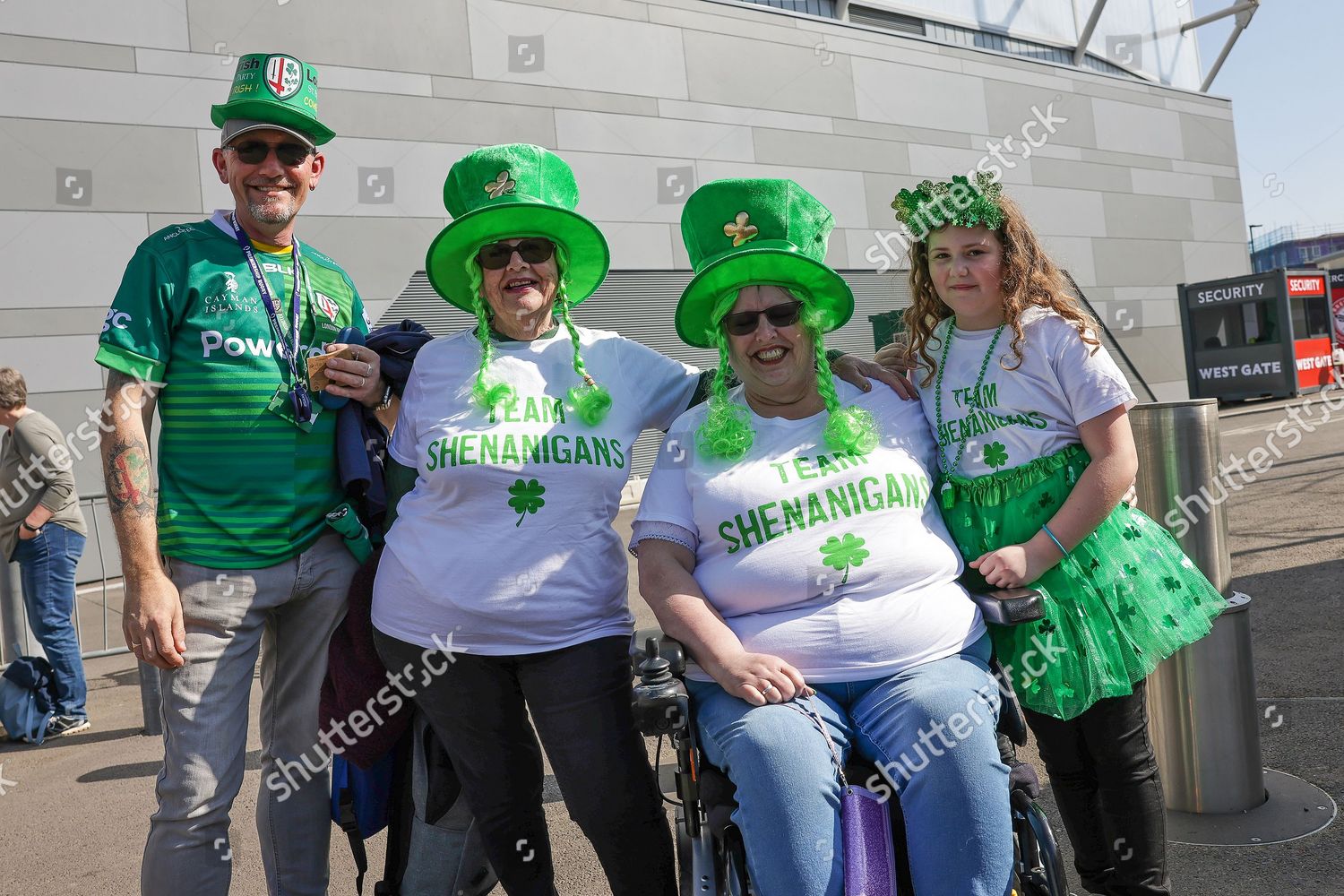 London Irish Fans Fans Arrive Ahead Editorial Stock Photo - Stock Image ...