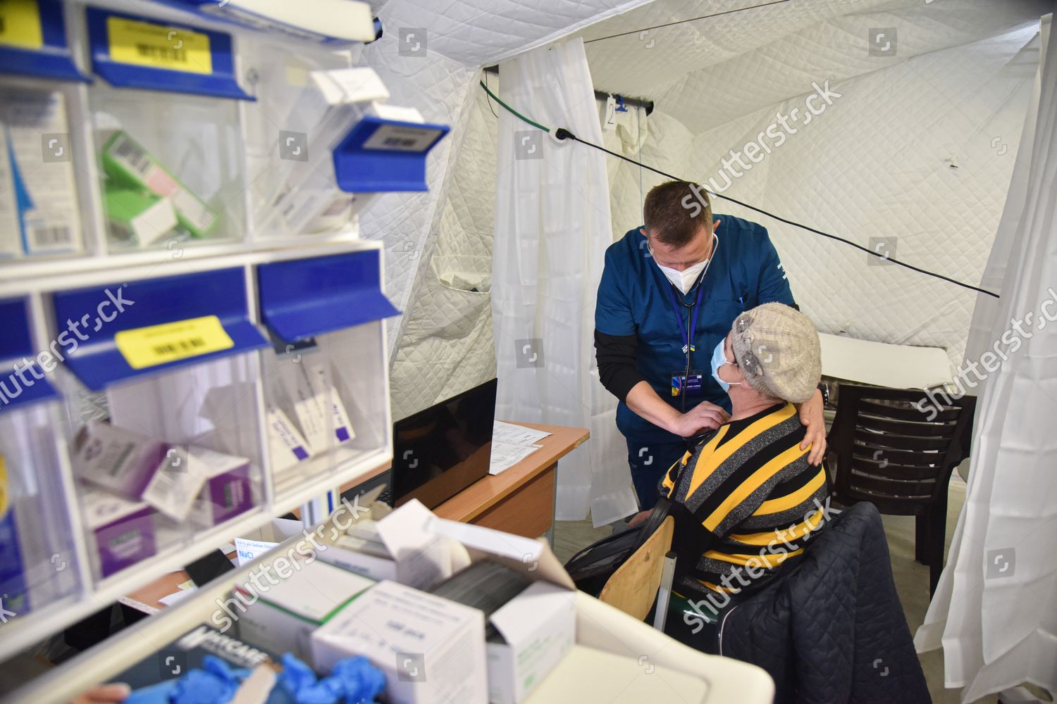 Israeli Doctor Examines Patient Field Hospital Editorial Stock Photo ...