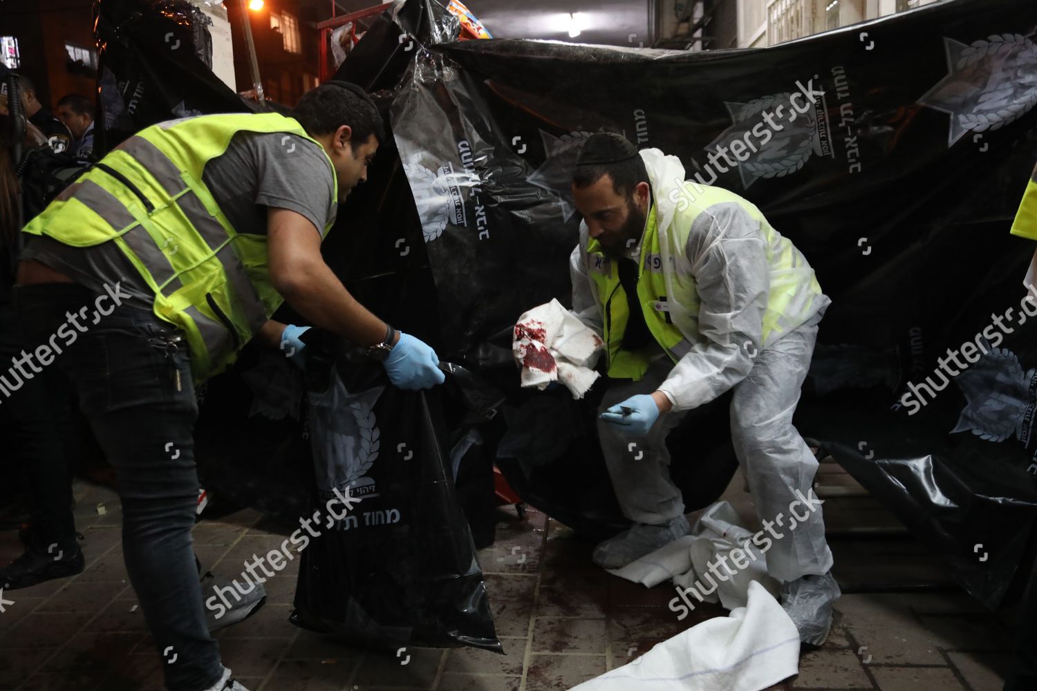 Members Emergency Response Team Work Scene Editorial Stock Photo ...