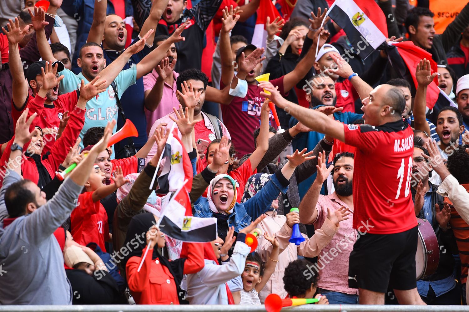 fotos de Egyptian Fans During Qatar 2022 Fifa - Foto de stock de ...
