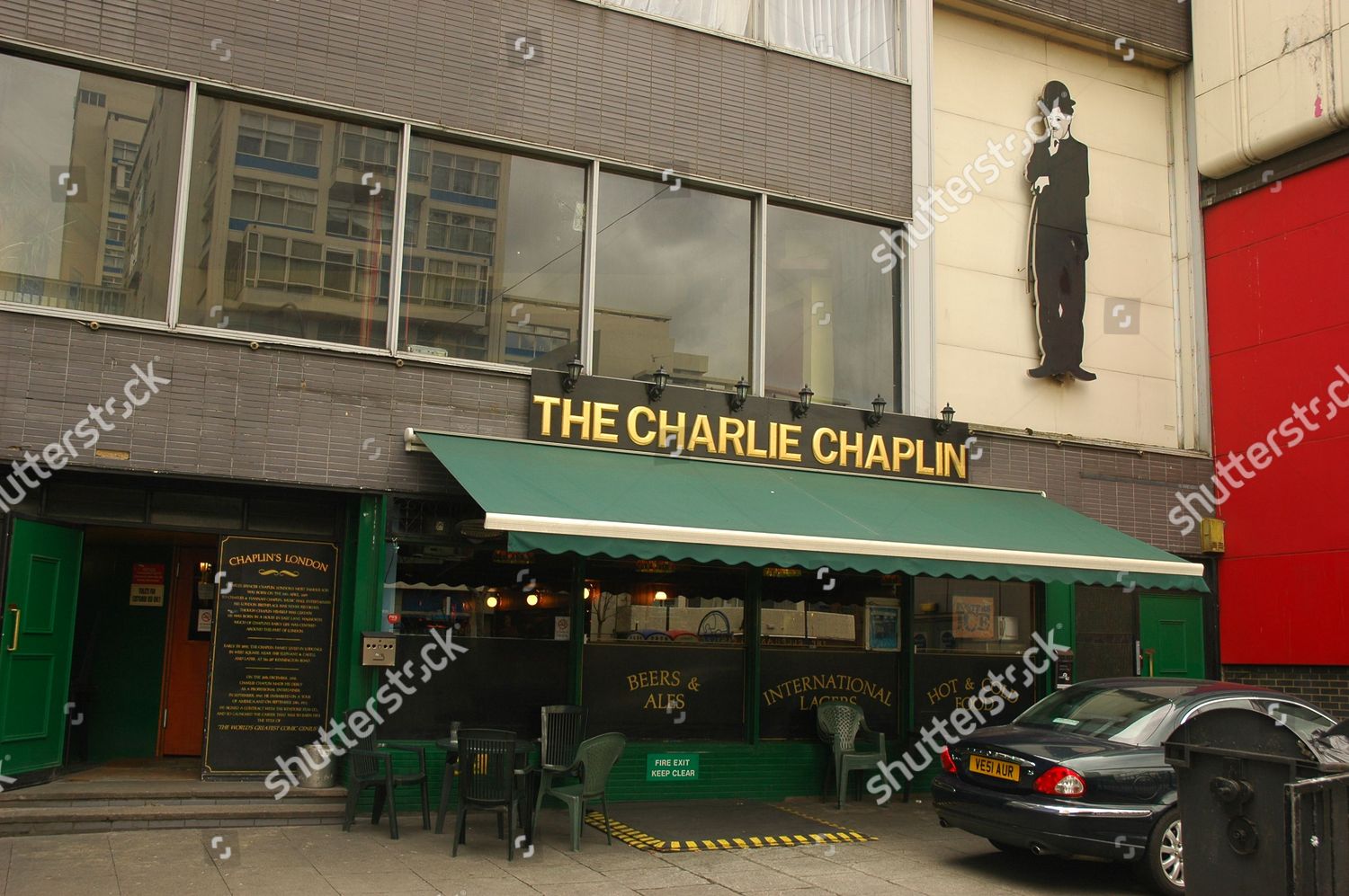 Charlie Chaplin Pub Elephant Castle London Editorial Stock Photo ...
