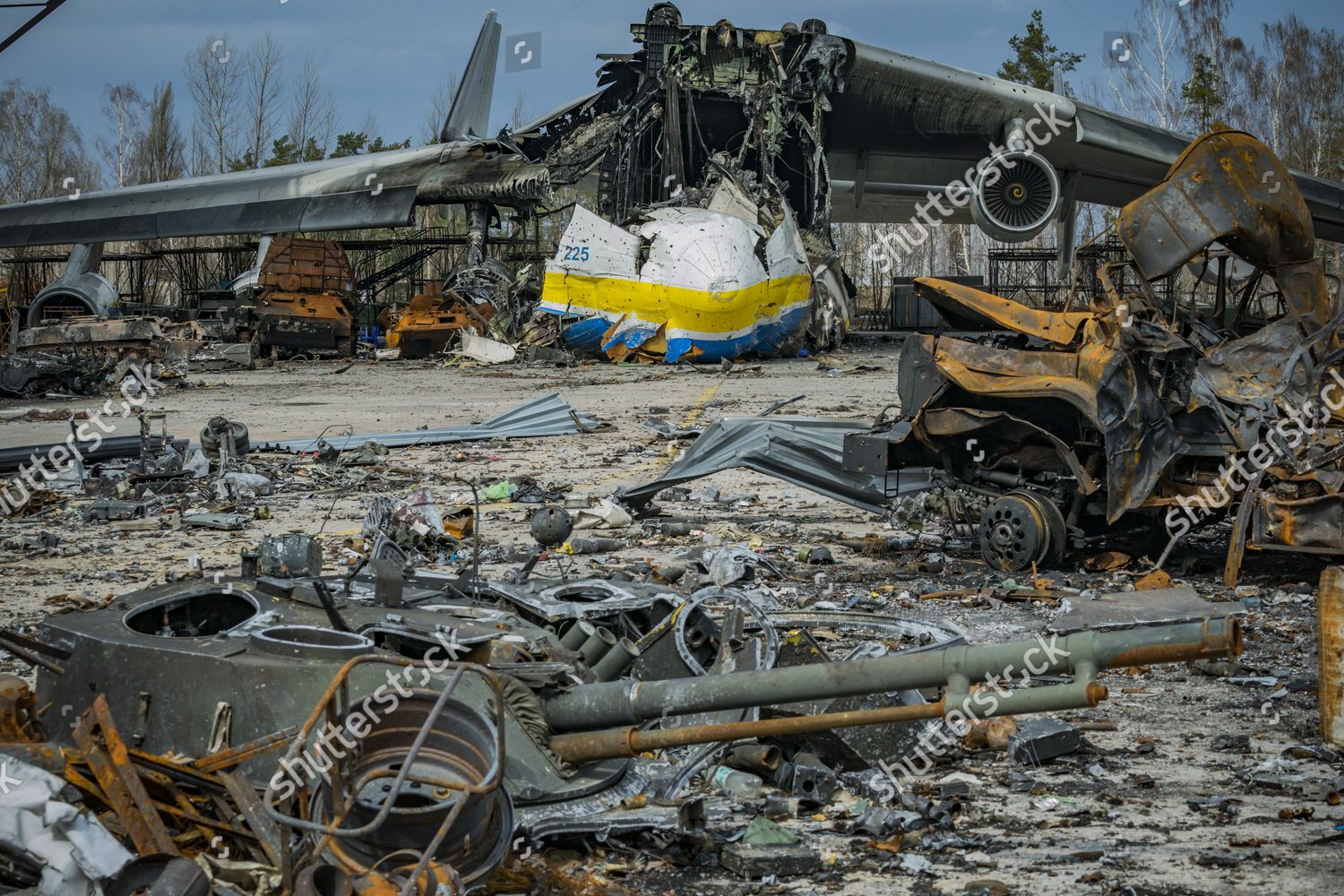 BIGGEST CARGO PLANE WORLD ANTONOV AN-225 Editorial Stock Photo - Stock ...