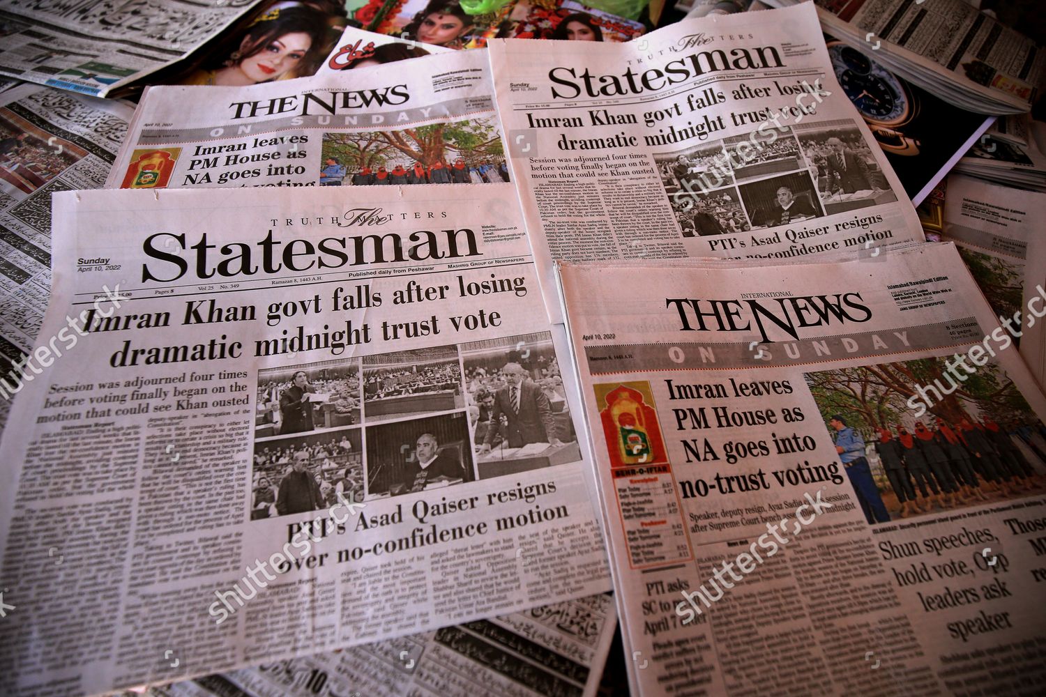 Pakistani Newspaper Front Page News Former Editorial Stock Photo ...