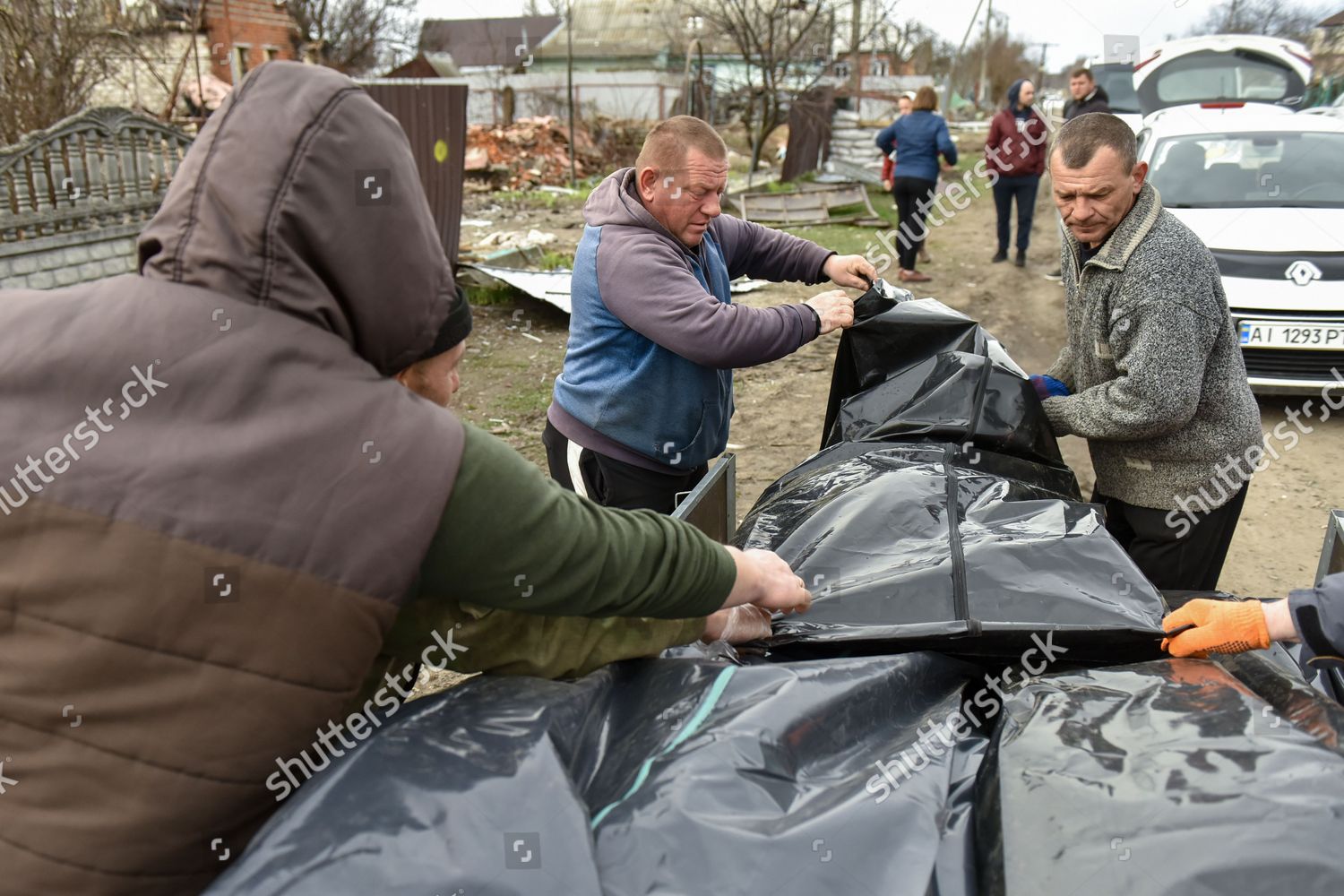 People Collect Dead Bodies Andriivka Village Editorial Stock Photo ...
