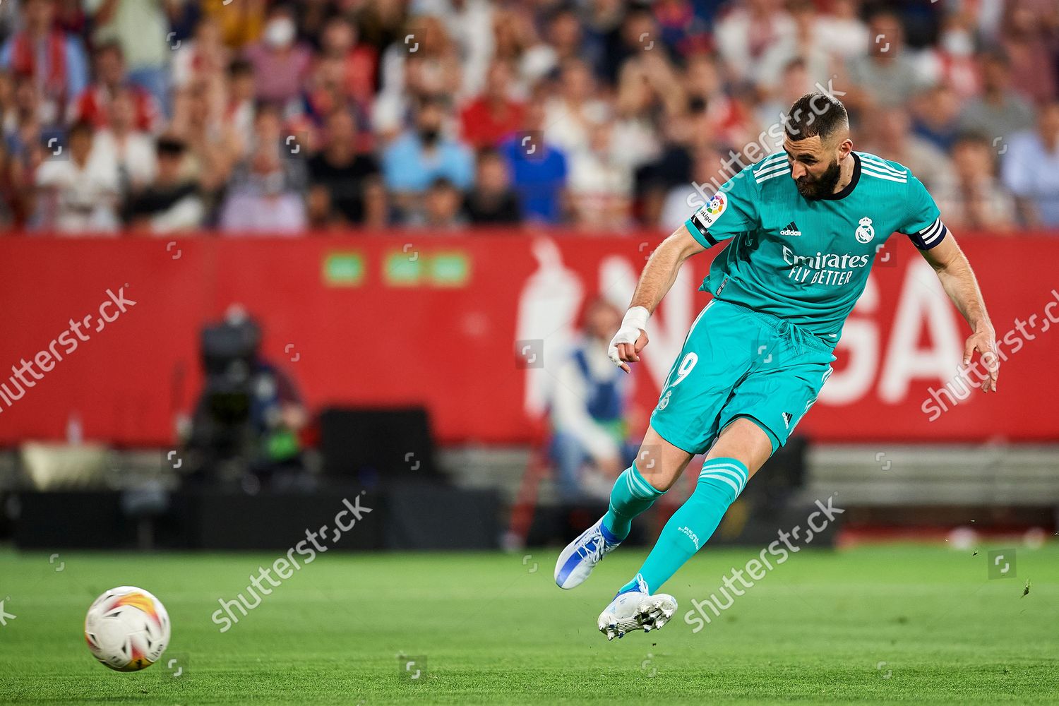 Karim Benzema Real Madrid Shooting Goal Editorial Stock Photo - Stock ...