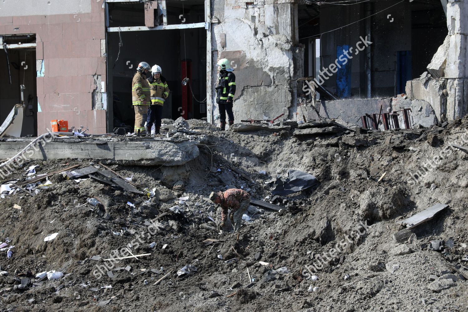 Rescuers Remove Debris After Russian Missile Editorial Stock Photo ...