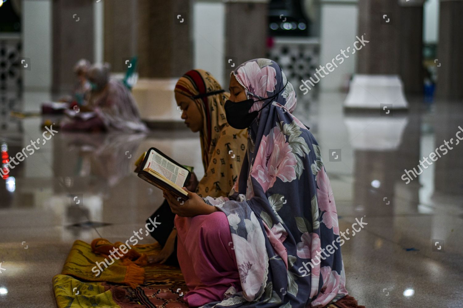 People Reading Quran Grand Mosque Darussalam Editorial Stock Photo ...