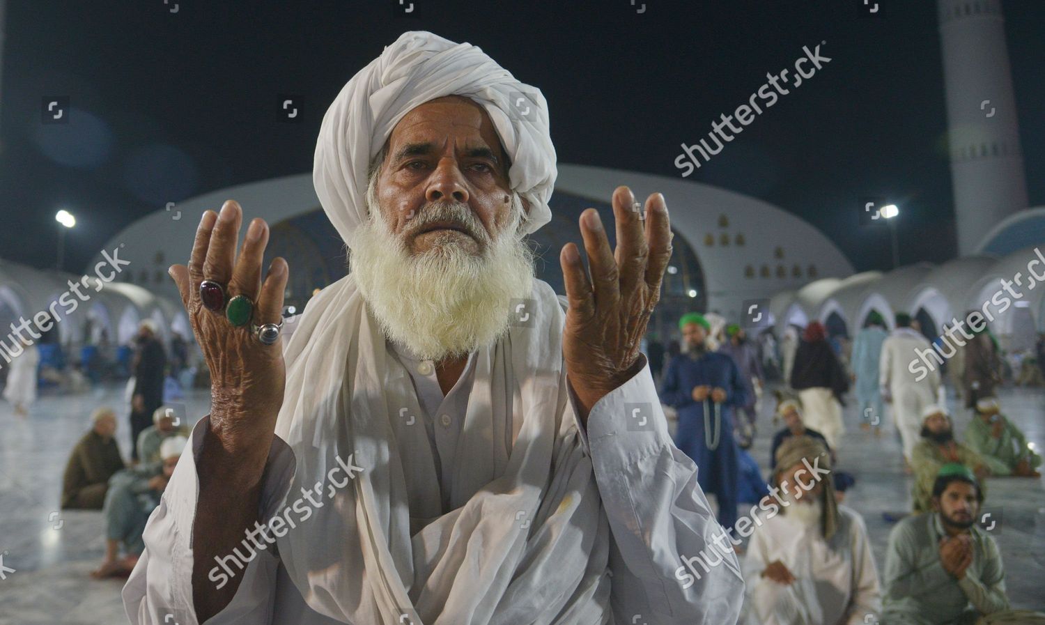 Pakistani Passengers Homeless People Sleeping Courtyard Editorial Stock ...