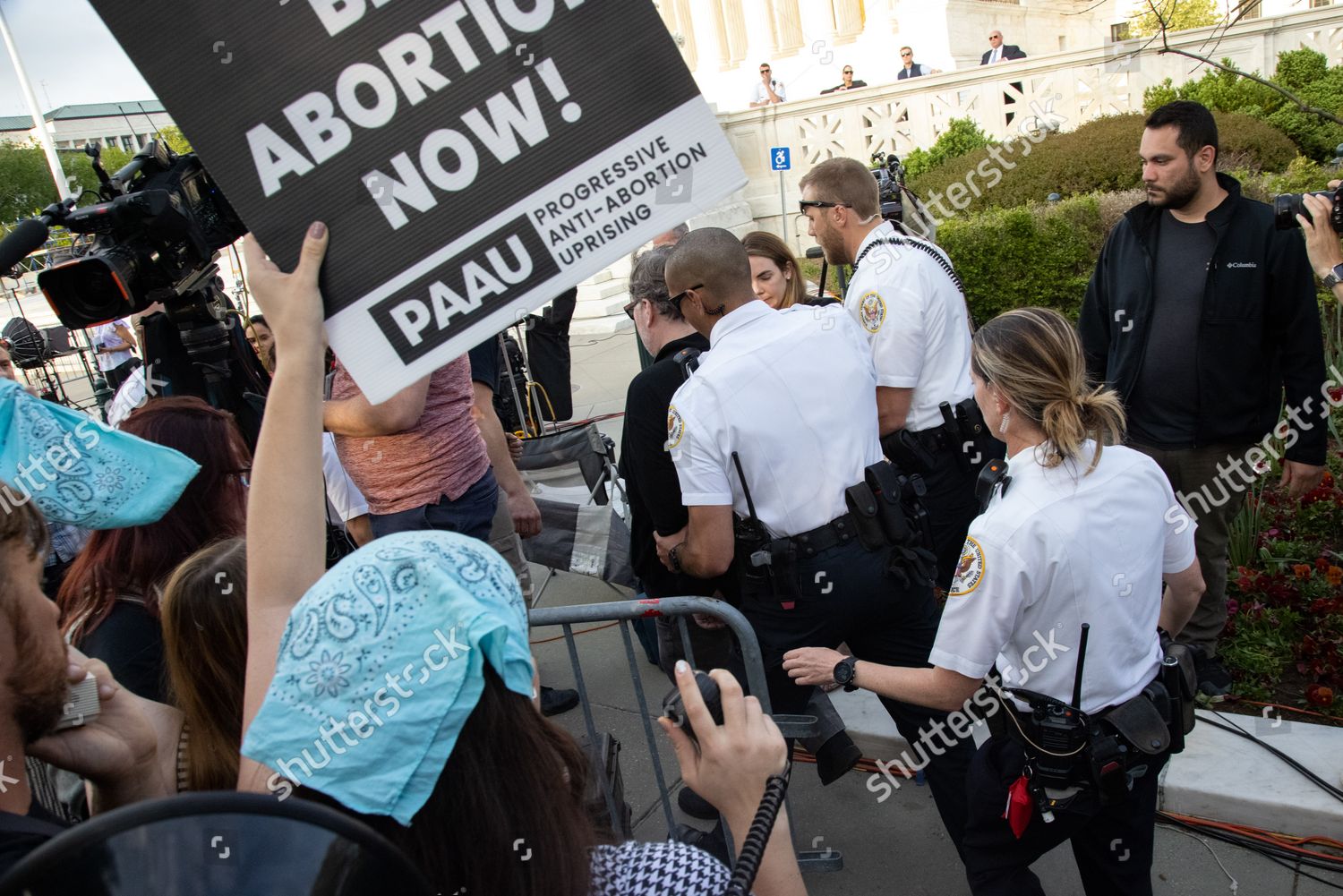 Police Remove Demonstrator Opposing Protest Groups Editorial Stock ...
