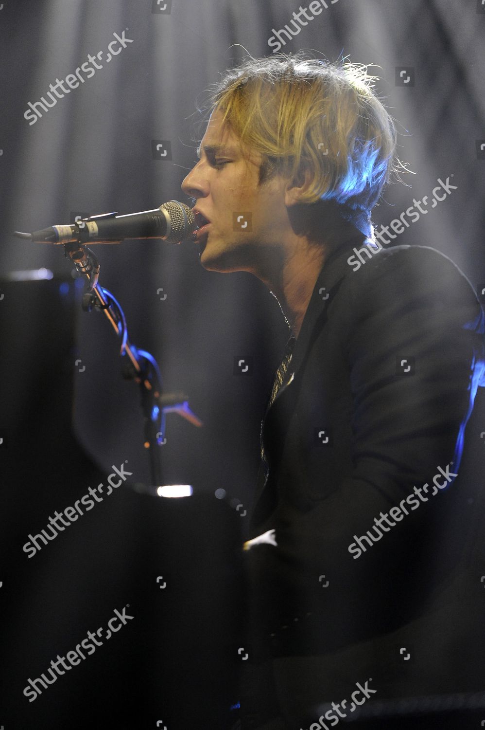 Singer Tom Odell Concert Colognes Ewerksinger Editorial Stock Photo ...
