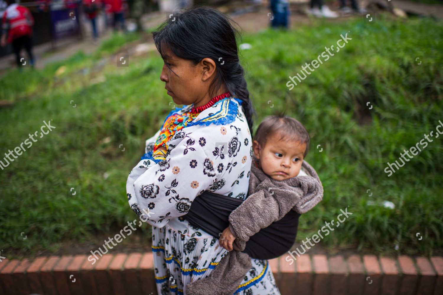 Indigenous Mother Carries Her Baby On Editorial Stock Photo - Stock ...