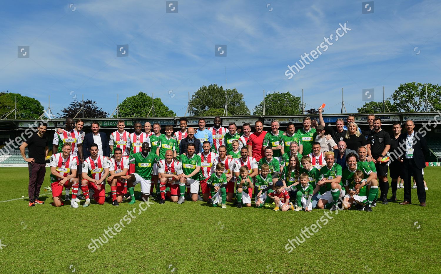 Teams Come Together Pose Photo During Editorial Stock Photo - Stock ...