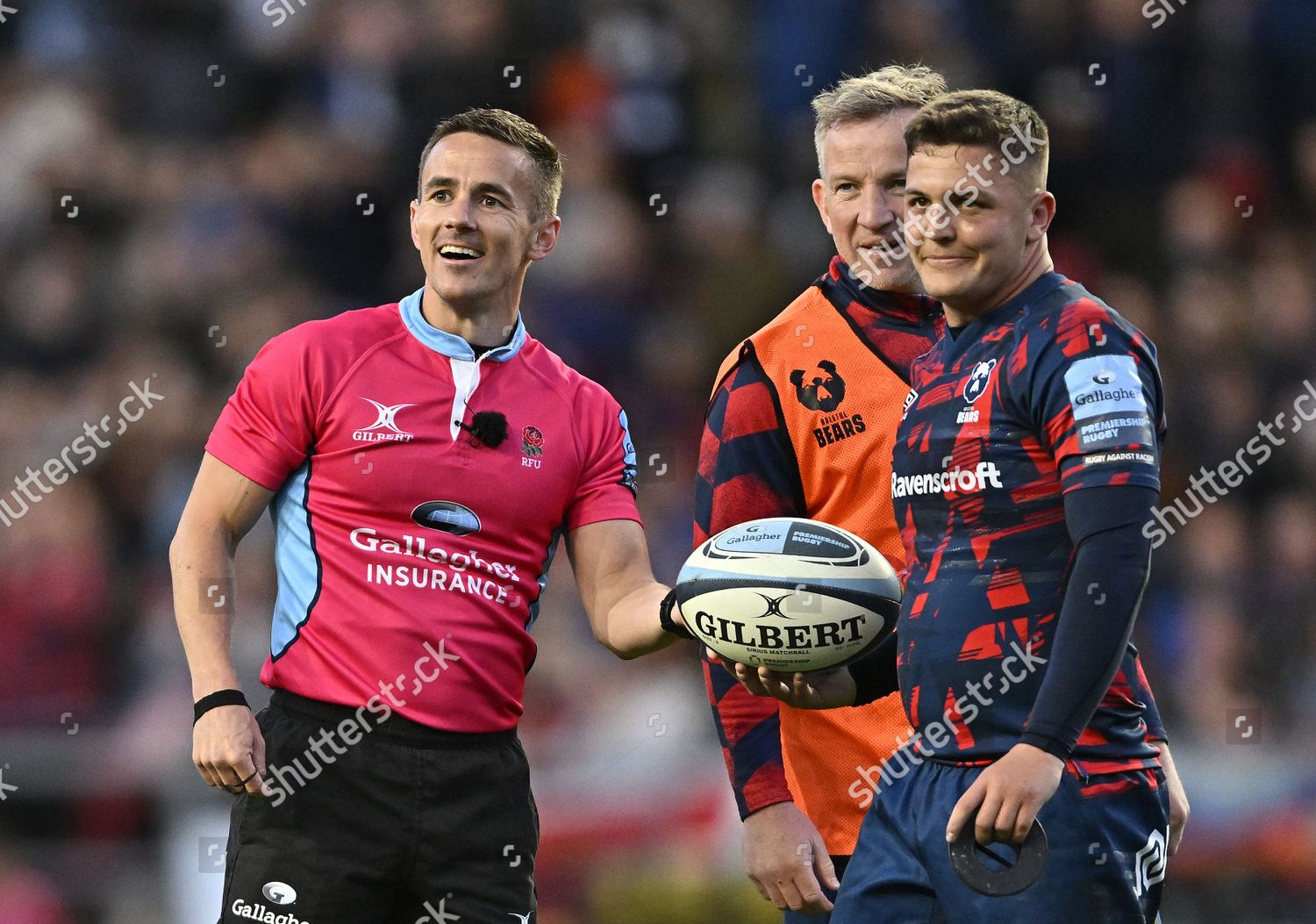Luke Pearce Referee Callum Sheedy Bristol Redaktionelles Stockfoto ...