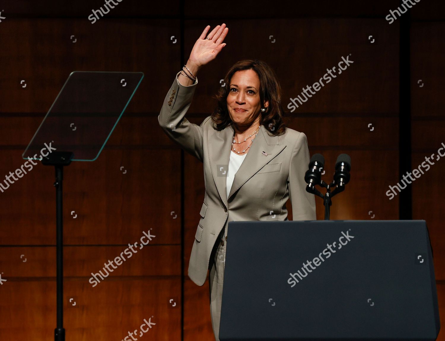 Vice President Kamala Harris Arrives Before Editorial Stock Photo ...