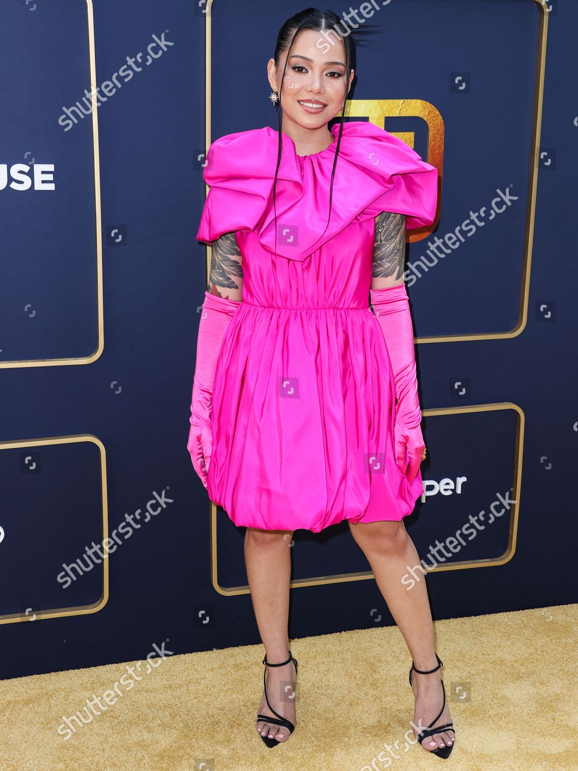 Filipinoamerican Singer Bella Poarch Arrives Gold Editorial Stock Photo ...
