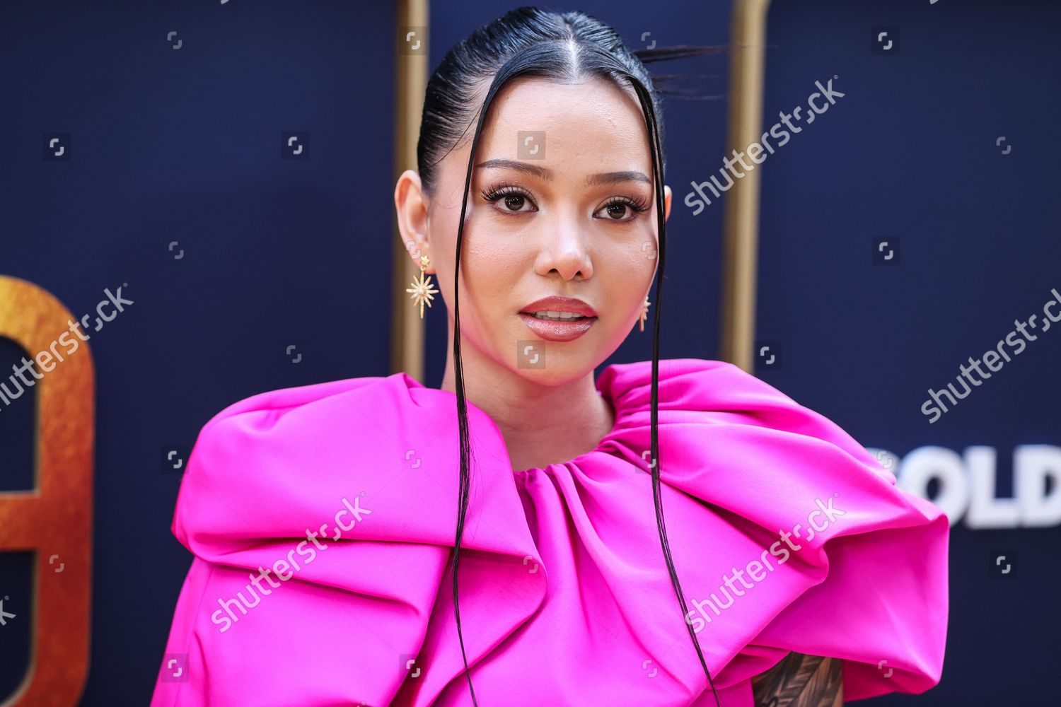Filipinoamerican Singer Bella Poarch Arrives Gold Editorial Stock Photo ...