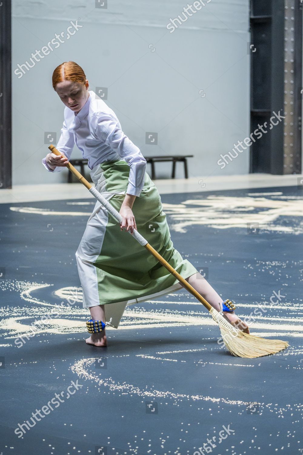 Tate Modern Stages First Uk Performance Editorial Stock Photo - Stock ... Tate Modern Stages First Uk Performance Editorial Stock Photo - Stock ...