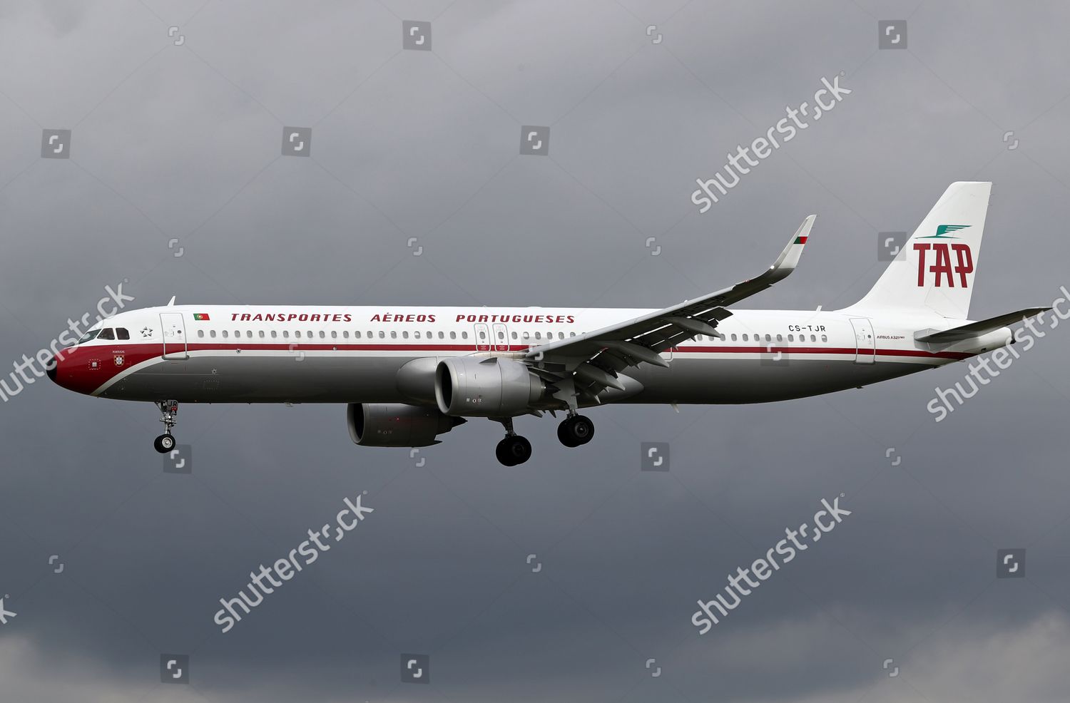 Airbus A321251nx Tap Air Portugal Retro Editorial Stock Photo - Stock ...