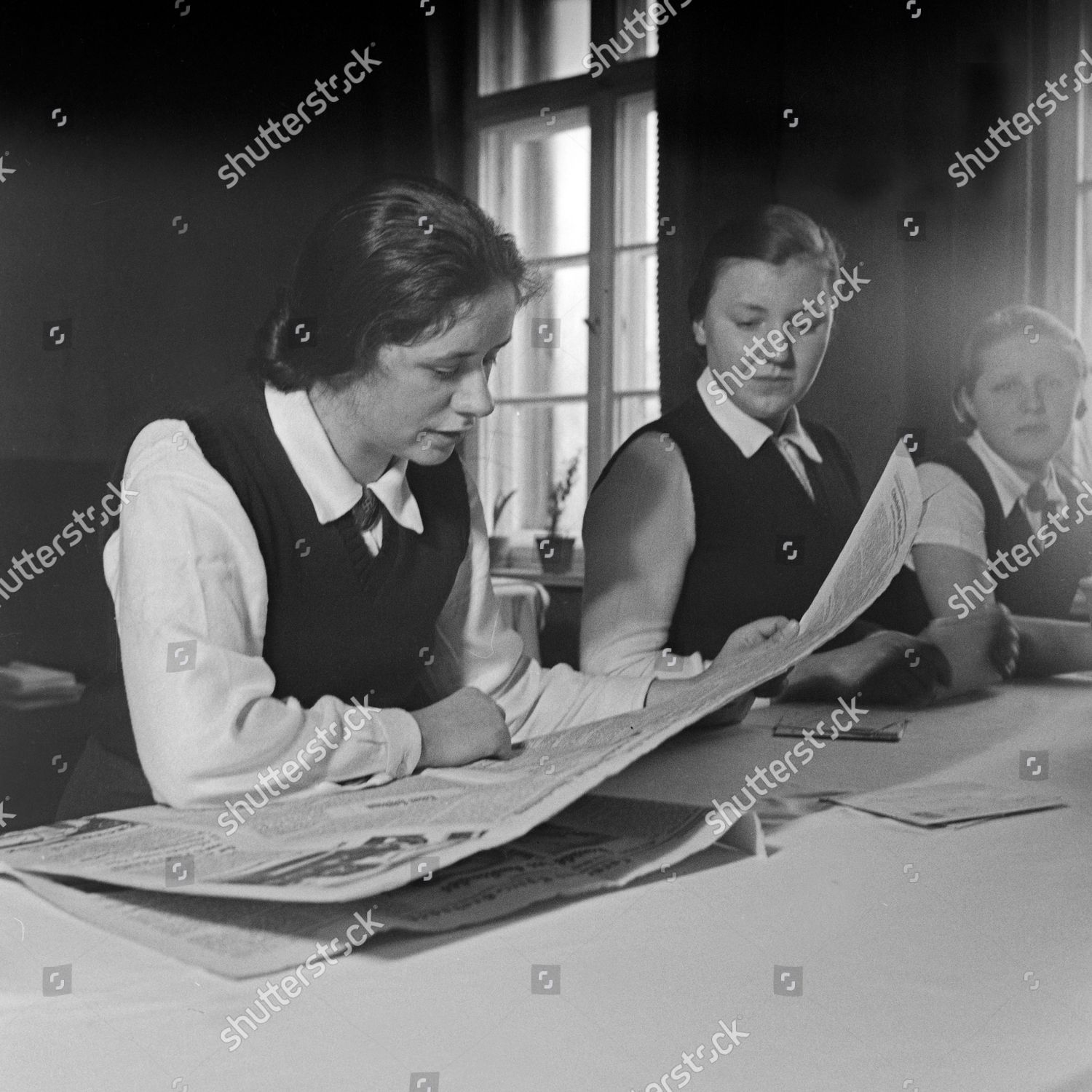 Women Reading Newspaper Female Workforce Group Editorial Stock Photo ...