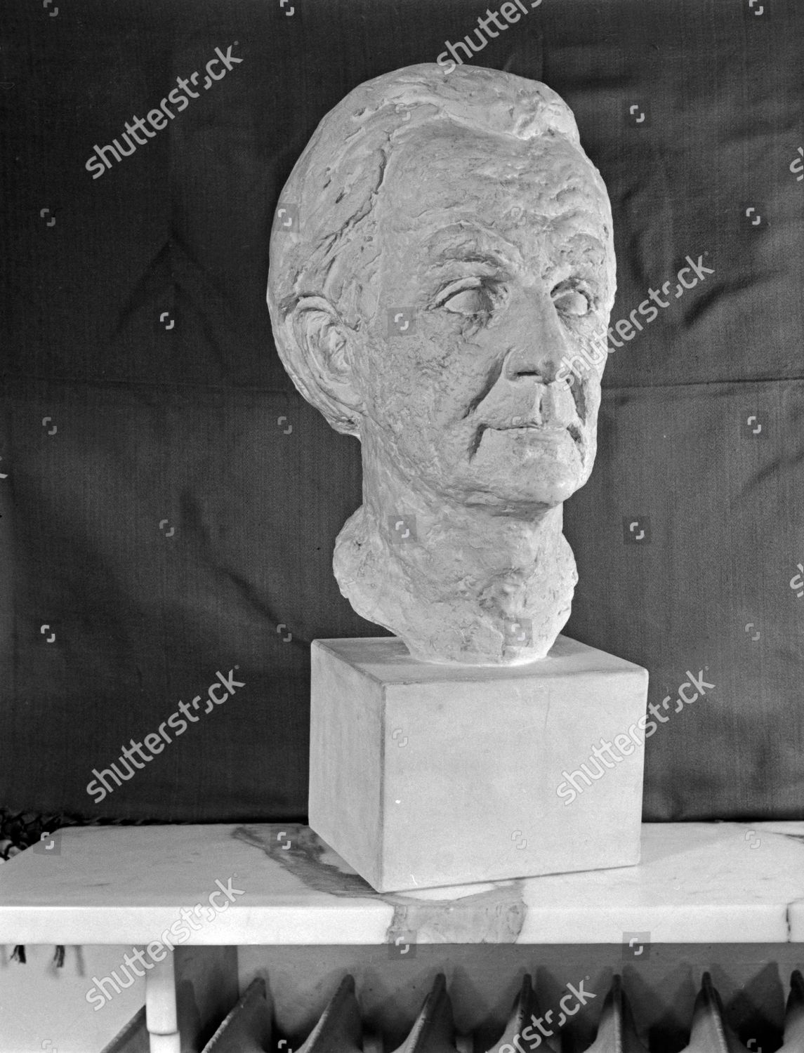 Reproduktion Erich Retzlaff Collection Portrait Sculpture Editorial ...