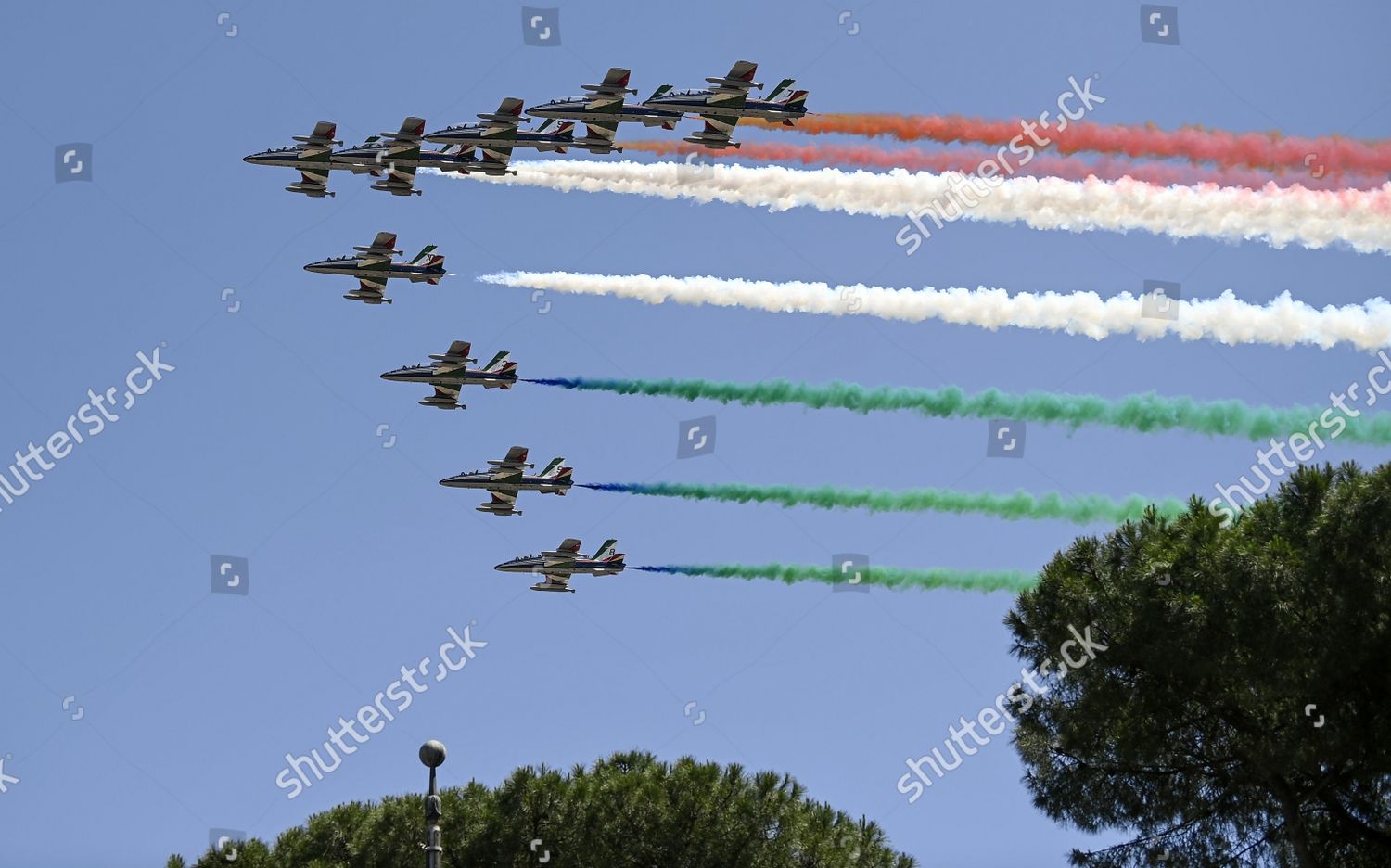 Italian Air Forces Aerobatic Demonstration Team Editorial Stock Photo ...