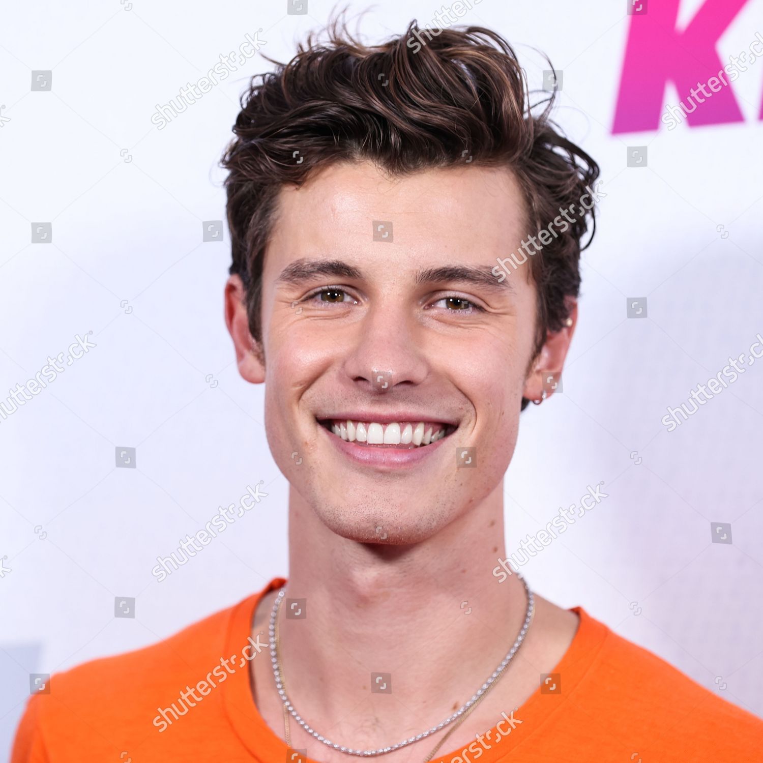 Canadian Singersongwriter Shawn Mendes Attends 2022 Editorial Stock ...