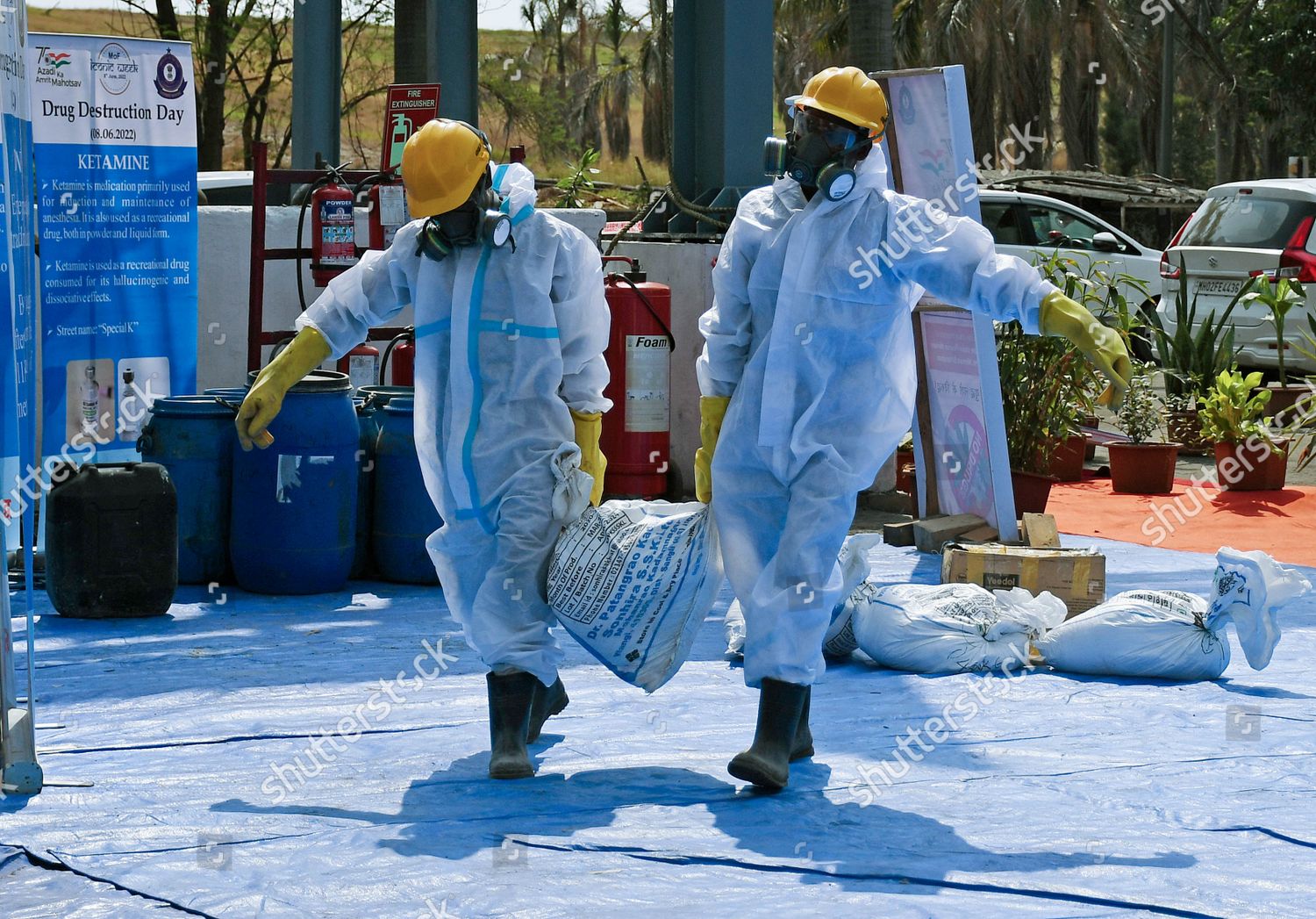Workers Wearing Personal Protective Equipment Ppe Editorial Stock Photo ...