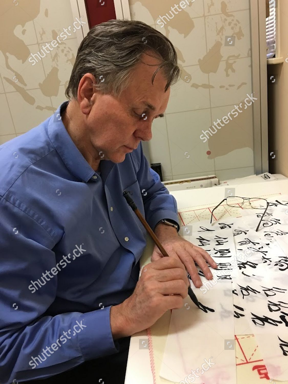 Prof Barry Marshall Practices Chinese Calligraphy Editorial Stock Photo ...