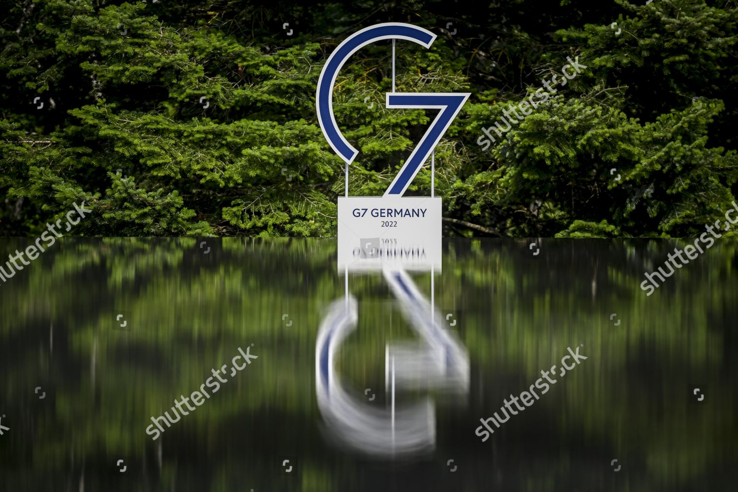 Logo G7 Summit Reflected Pond Elmau Editorial Stock Photo - Stock Image ...