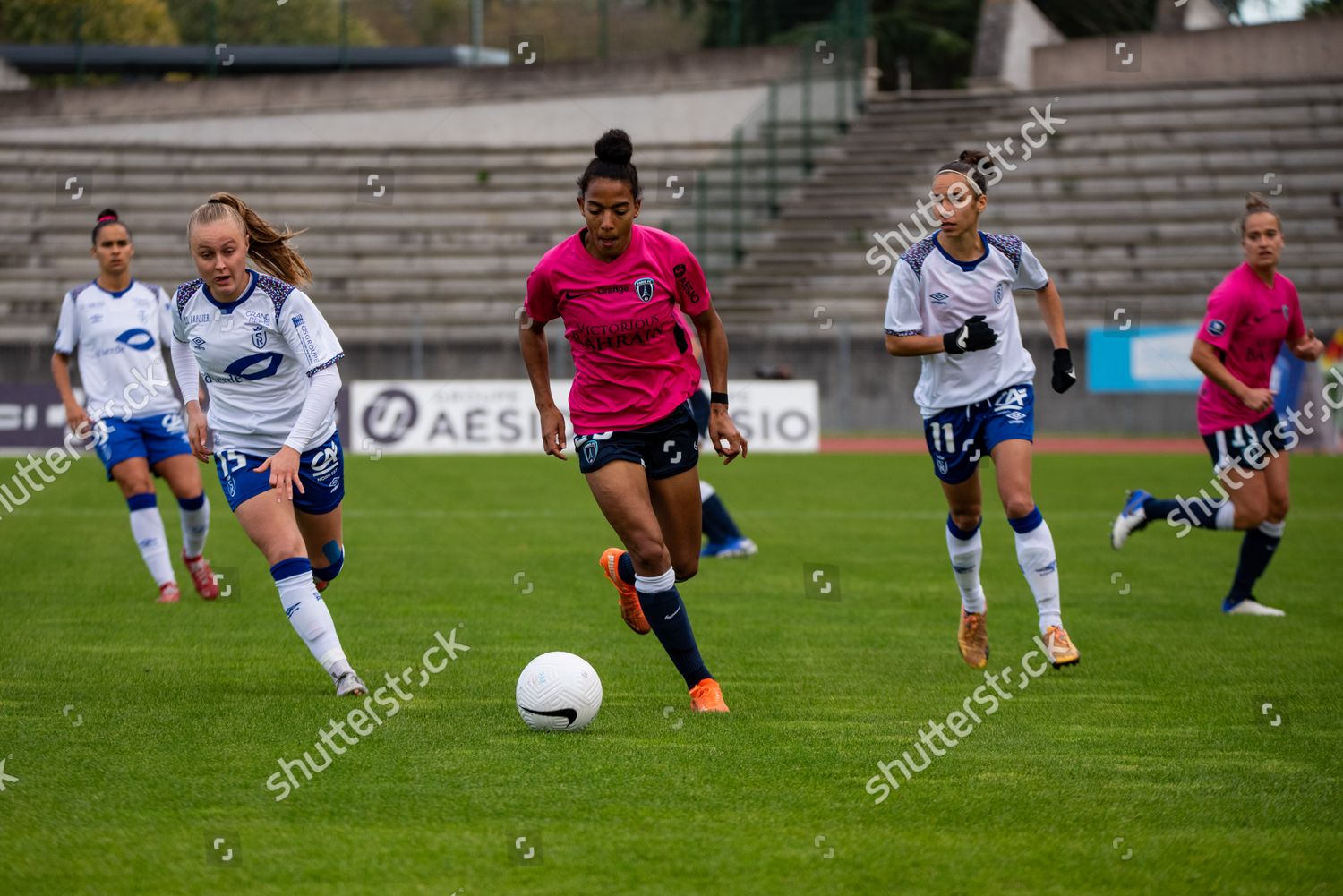 Eseosa Aigbogun Paris Fc Controls Ball Editorial Stock Photo - Stock ...