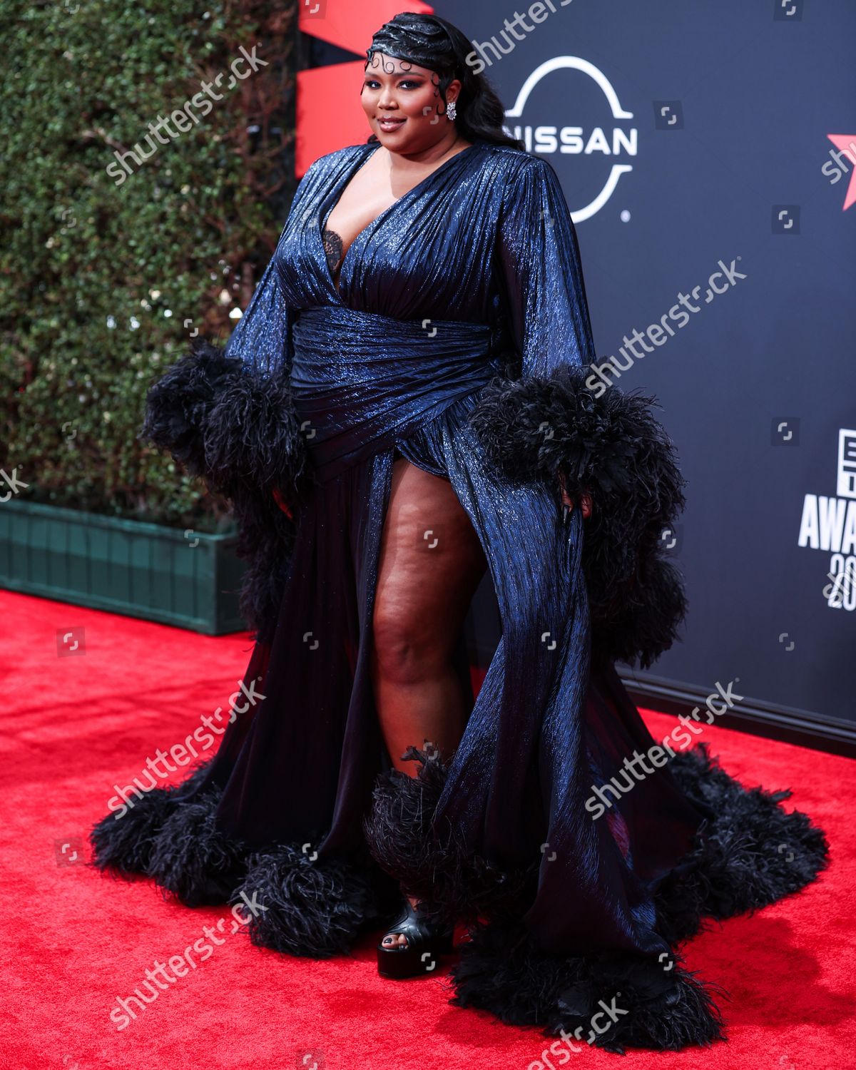 American Singer Lizzo Wearing Custom Gucci Editorial Stock Photo ...
