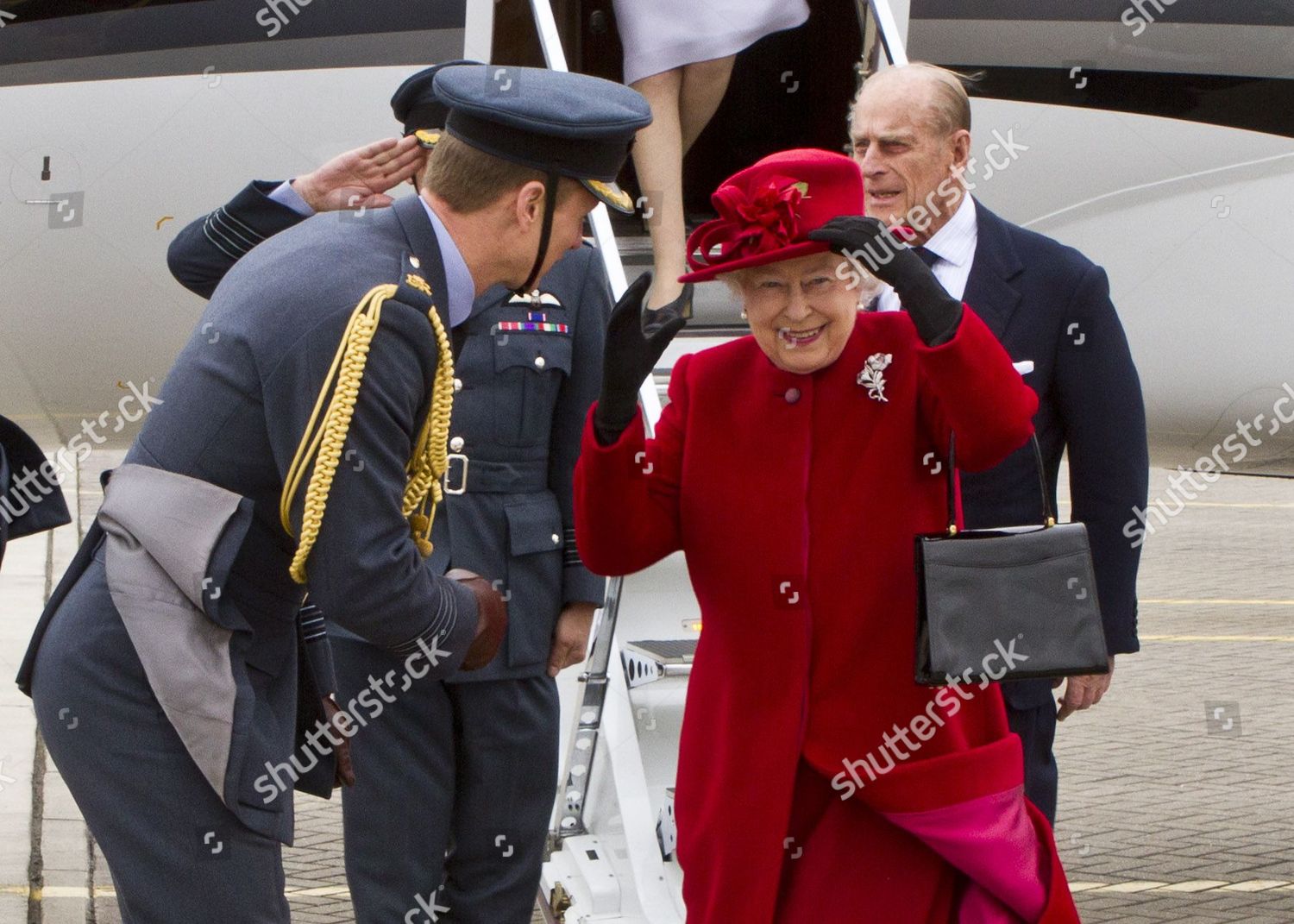 Group Captain Bruce Hedley Queen Elizabeth Editorial Stock Photo ...