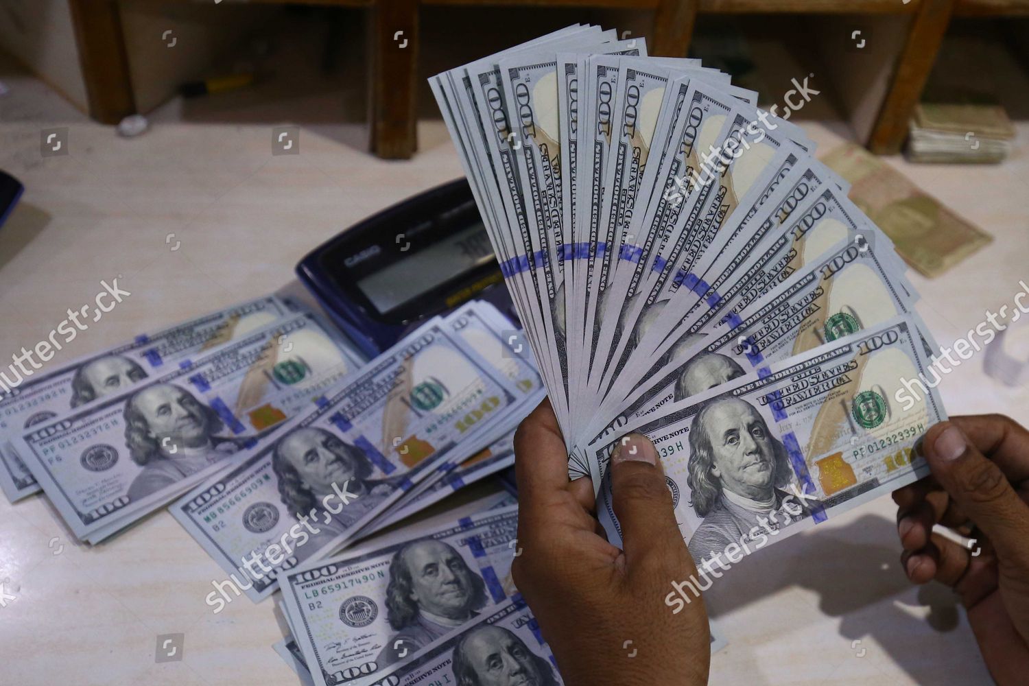 Foreign Currency Dealer Poses 100 Us Editorial Stock Photo - Stock ...