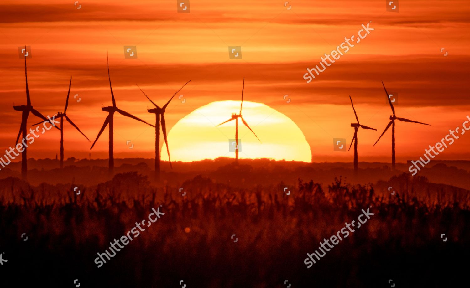 Sunset Over Tick Fen Wind Farm Editorial Stock Photo - Stock Image ...