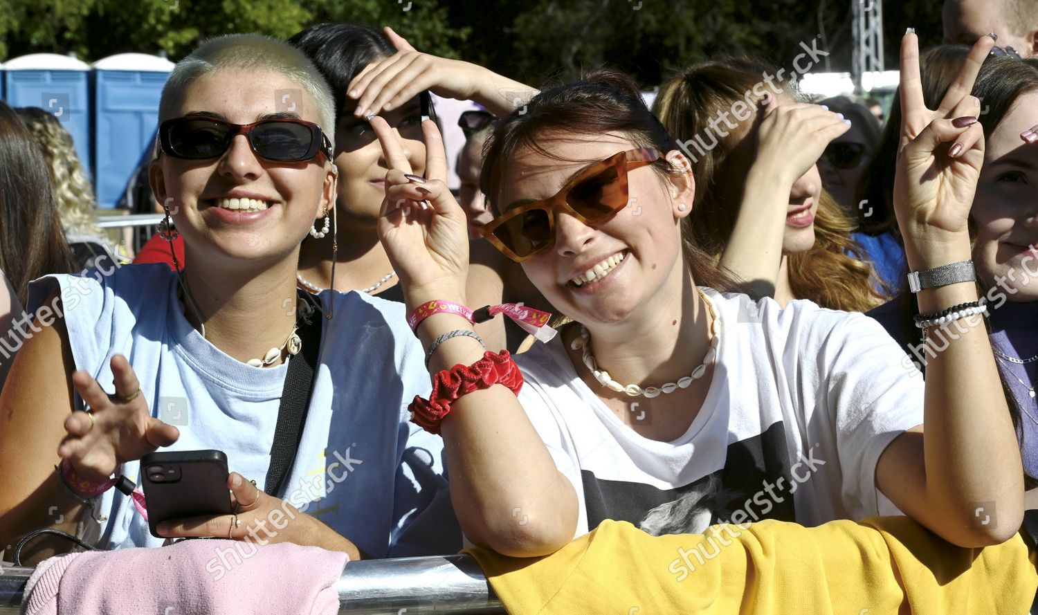 Audience Enjoying Supporting Act Sebastian Noto Editorial Stock Photo ...