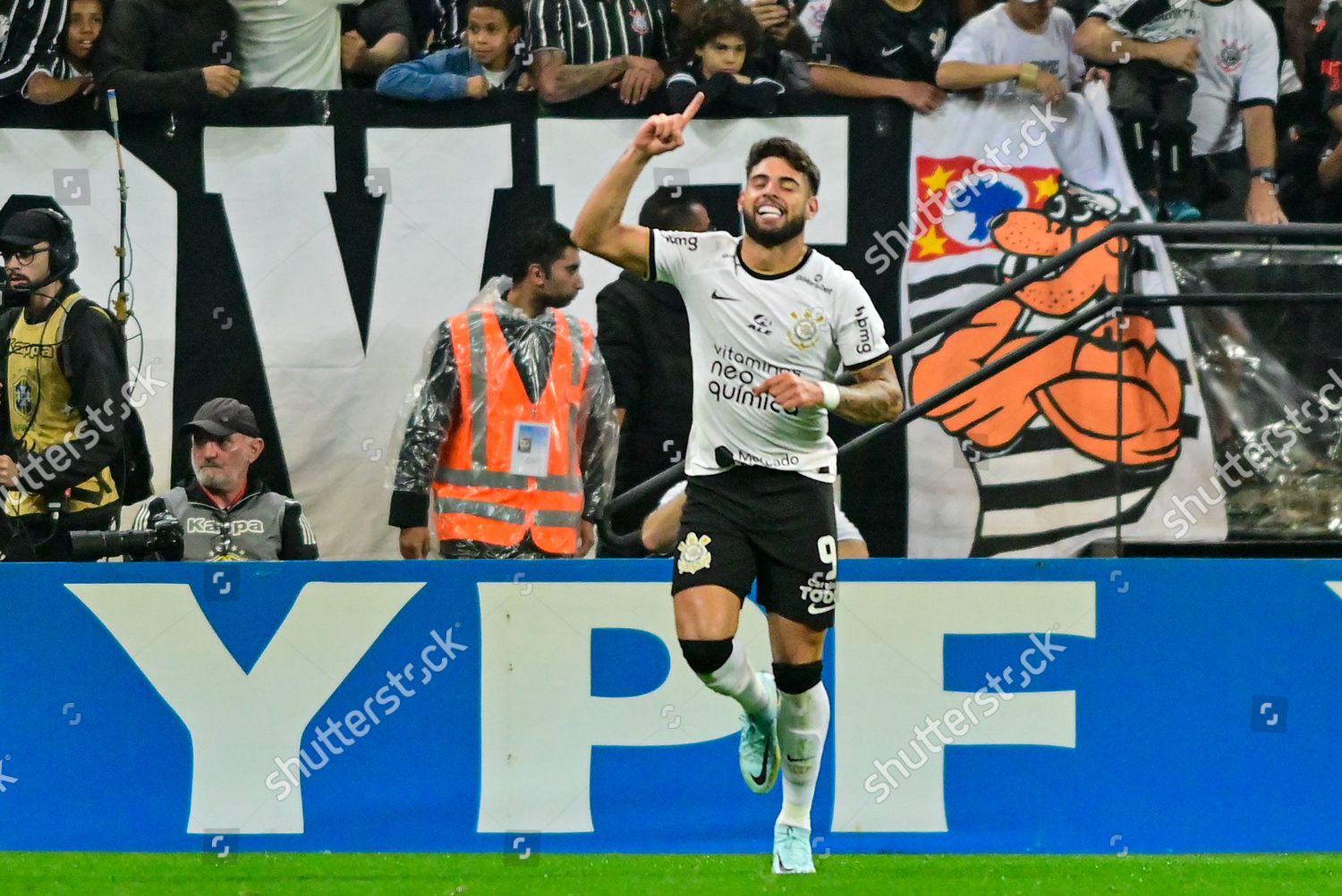 Yuri Alberto Do Corinthians Celebrates Goal Editorial Stock Photo ...