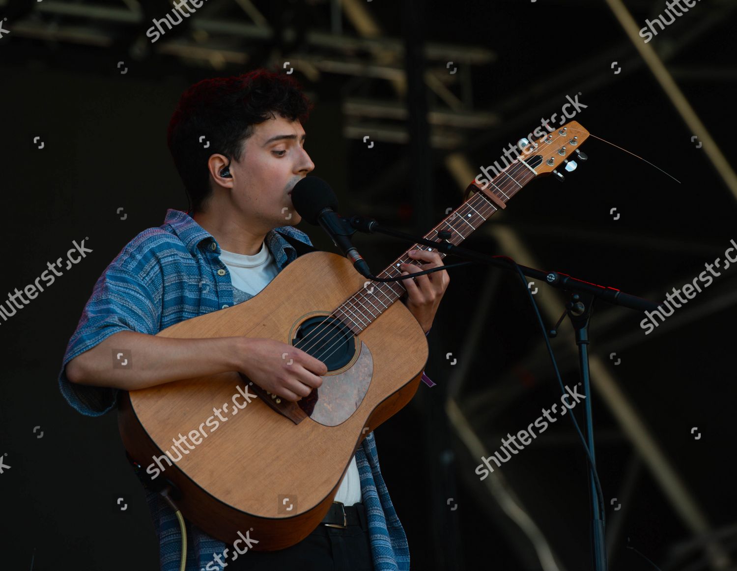 Lewis Mclaughlin Alt Folk Singersongwriter Edinburgh Editorial Stock ...