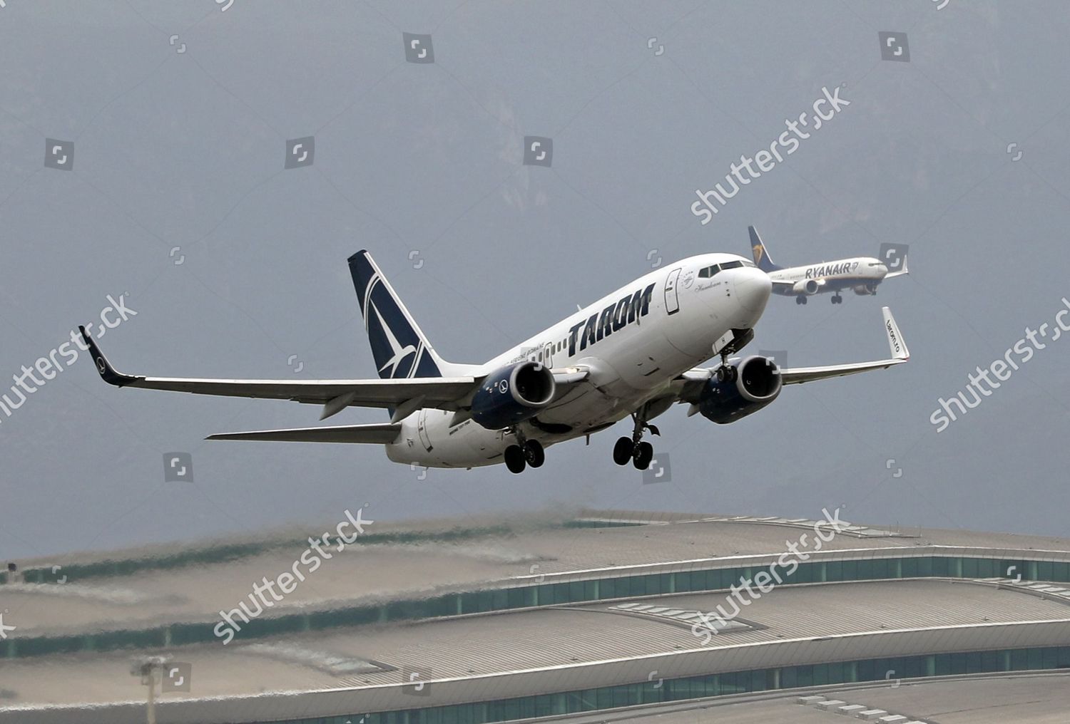 Boeing 73778j Tarom Company Taking Off Editorial Stock Photo - Stock ...