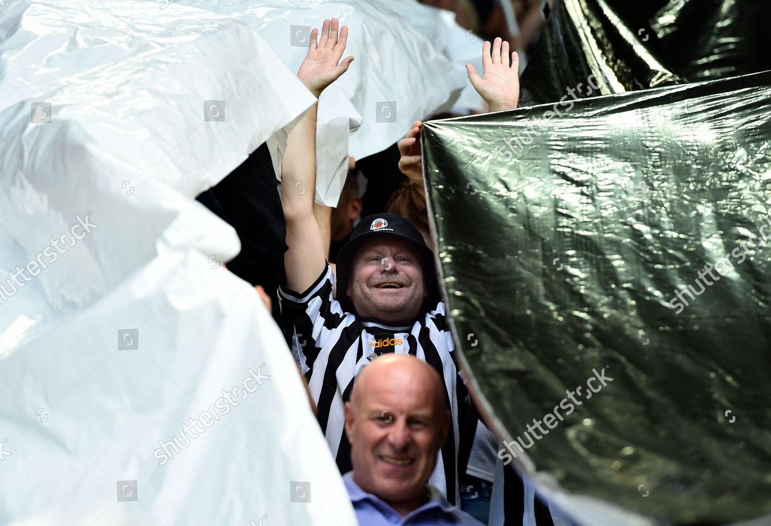 Soccer Fans Newcastle United Cheer Prior Editorial Stock Photo - Stock ...