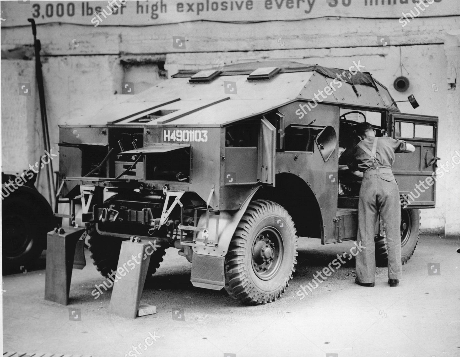World War Ii Quad 25 Pounder Editorial Stock Photo - Stock Image ...