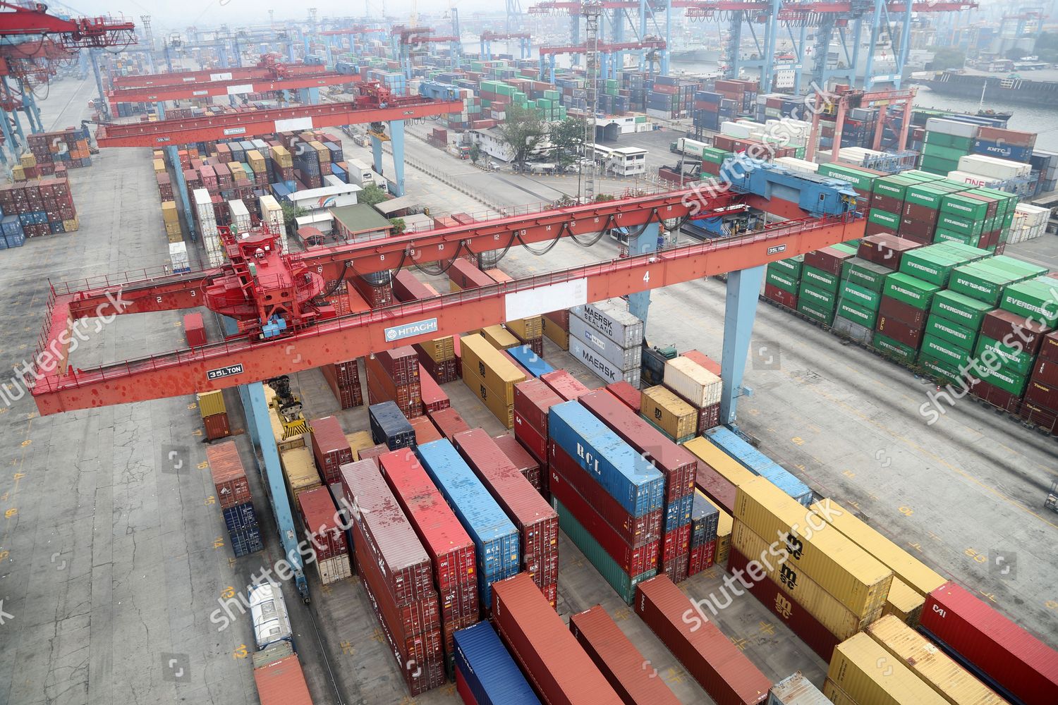 Containers Pelindo Container Terminal Tanjung Priok Editorial Stock ...