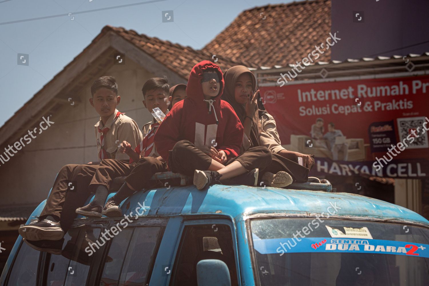 Indonesian Students Travel Atop Overloaded Bus Editorial Stock Photo ...