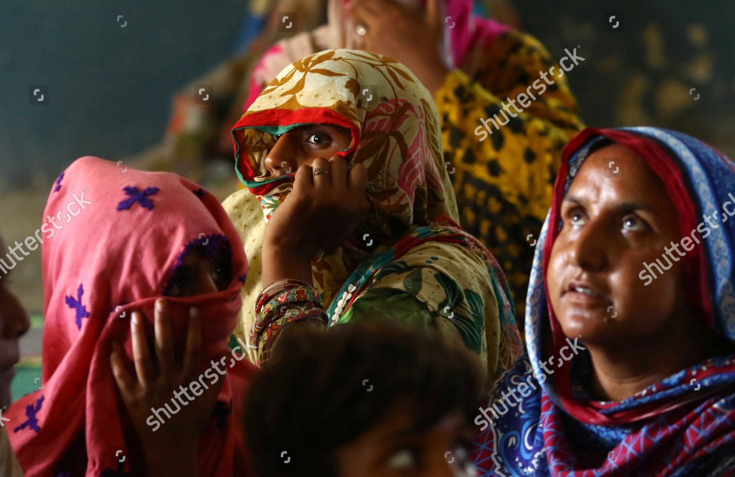 People Take Shelter Inside School Aftermath Editorial Stock Photo ...