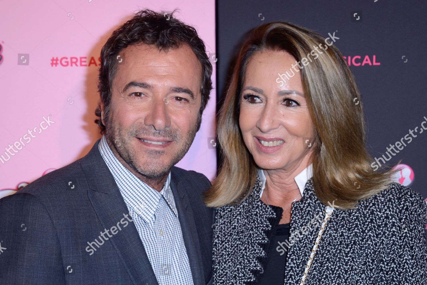 Bernard Montiel Et Sa Compagne Assistent Editorial Stock Photo - Stock ...