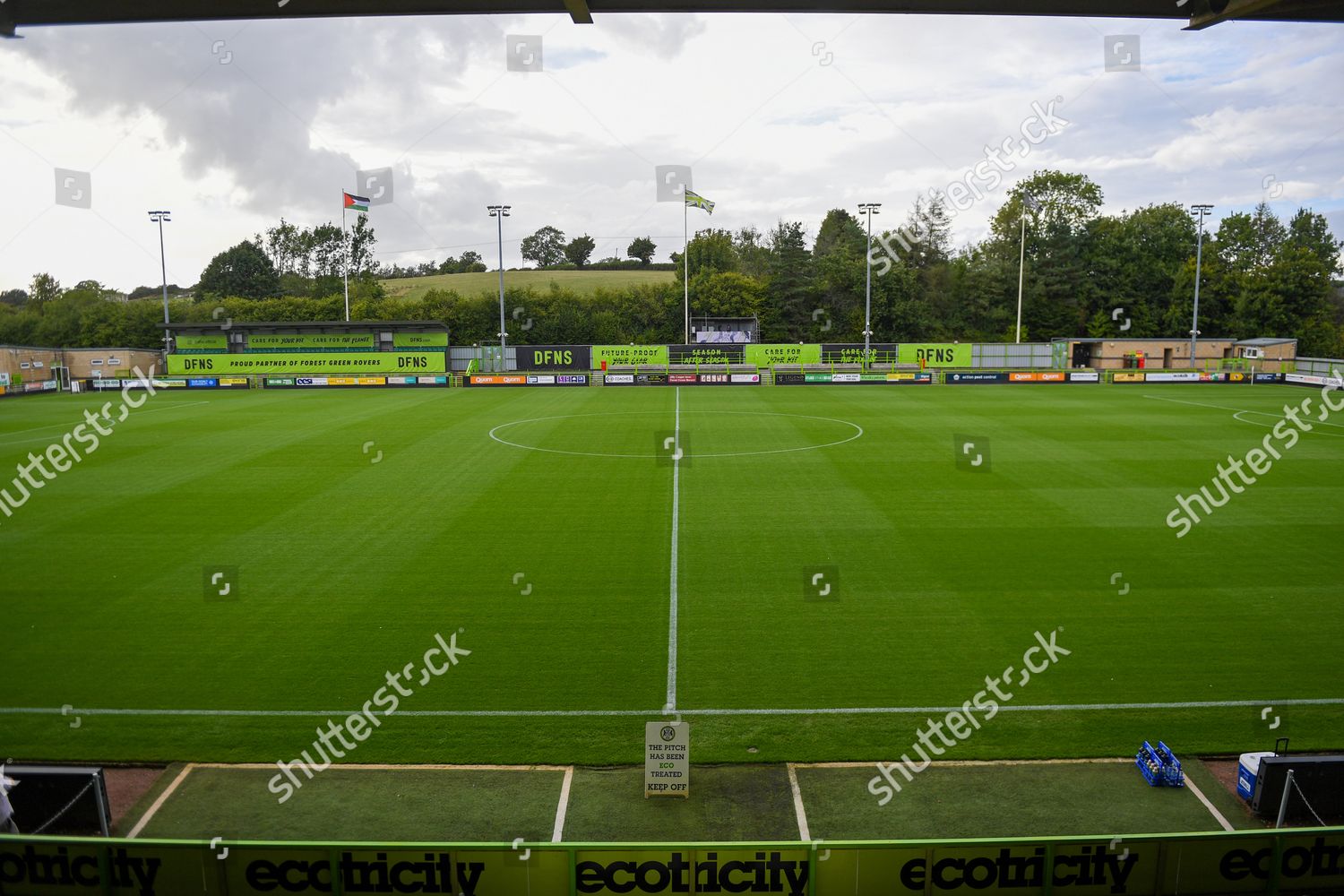 Bolt New Lawn During Efl Sky Editorial Stock Photo - Stock Image ...