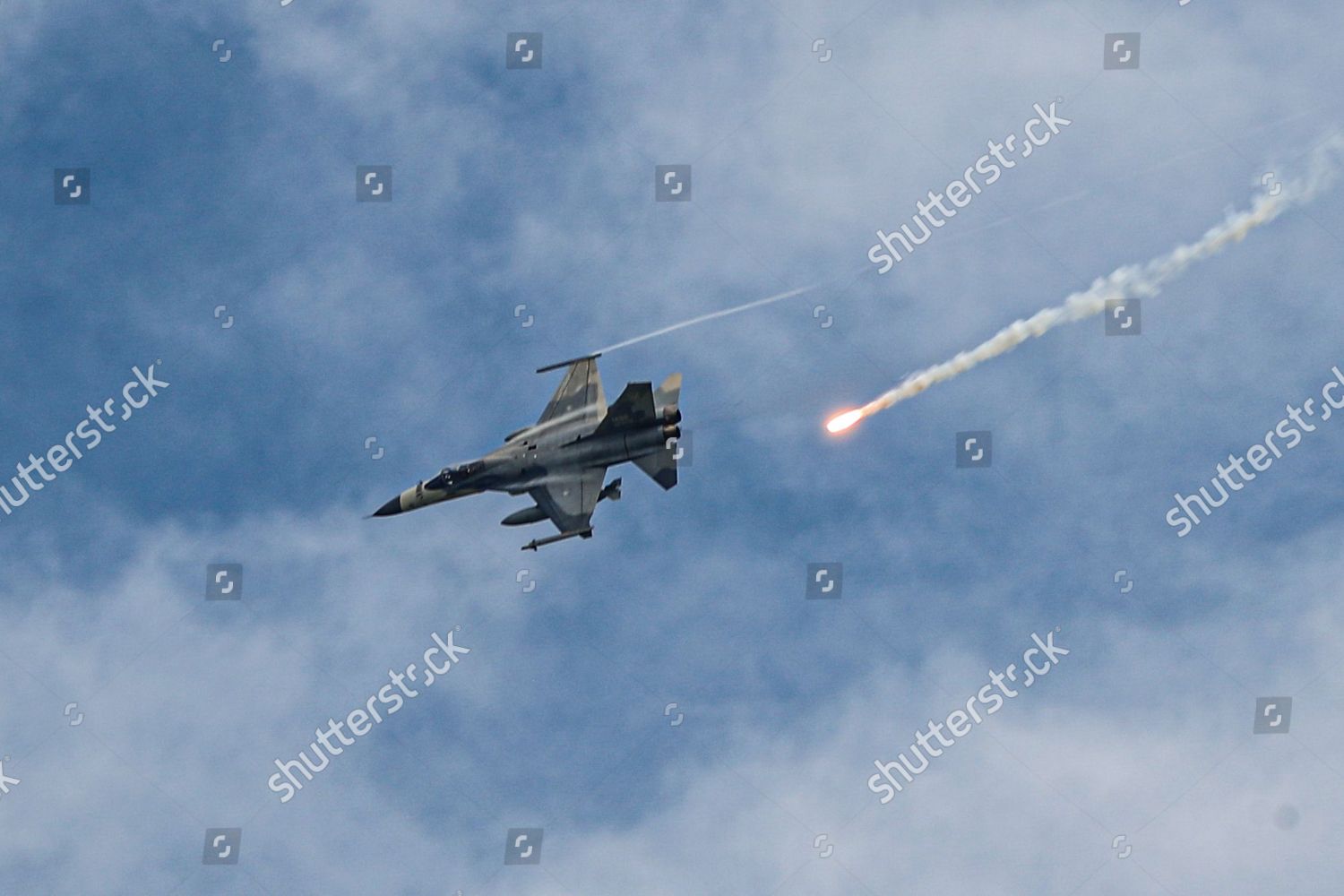 Taiwanese Idf Fires Flares While Maneuvering Editorial Stock Photo ...