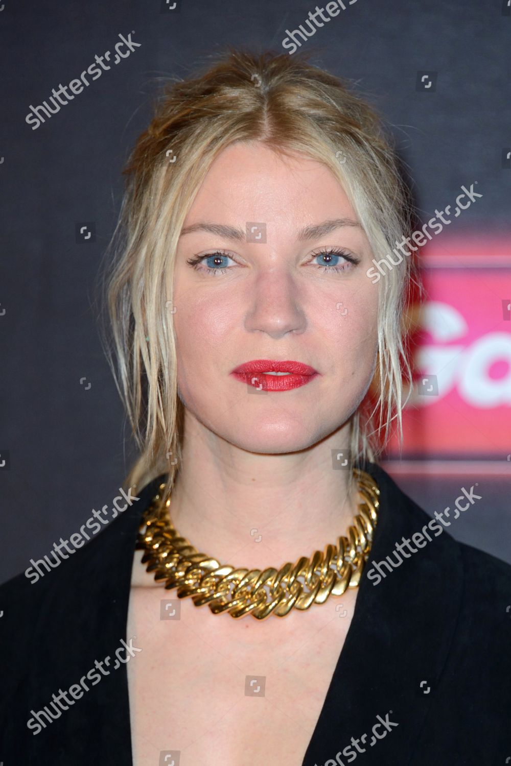 Mona Walravens Assiste La Premiere Du Editorial Stock Photo - Stock ...